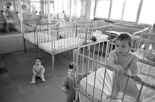 CÓMO AFECTA AL PRESENTE HABER VIVIDO EN EL PASADO EN UN ORFANATO ...